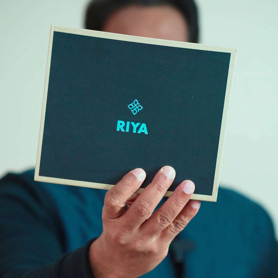 Experience the Magic of Scent with Riya Perfume-Discover Our Exquisite ...